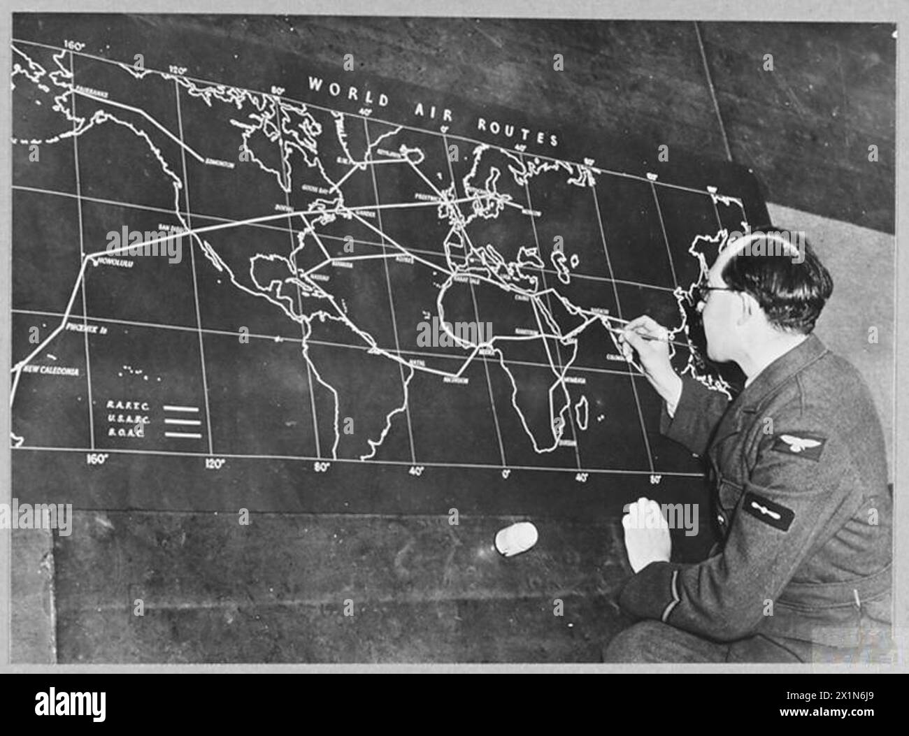 TRANSPORT COMMAND TRAINING ACTIVITIES - 15655 Picture issued 1945 shows ...