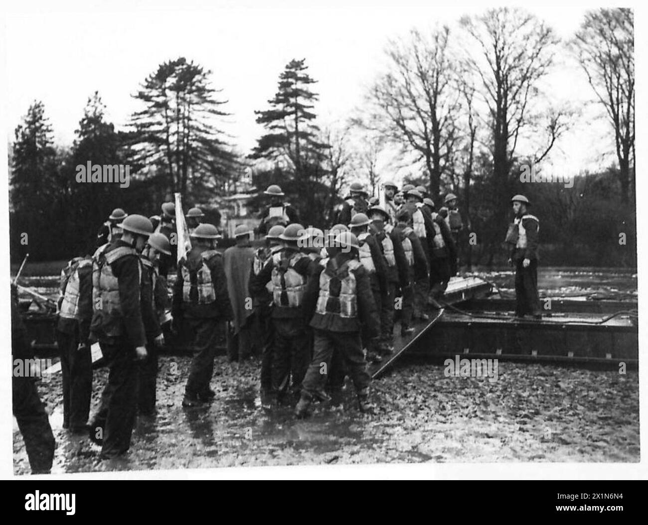 ROYAL ENGINEERS PONTOON BRIDGING, READING - Going aboard to assemble ...