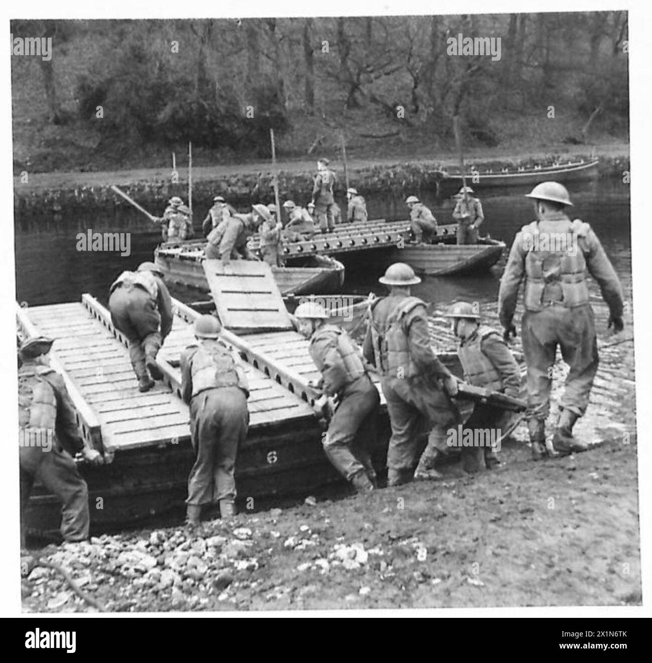 CORRESPONDENTS VISIT ROYAL ENGINEERS TRAINING BATTALION - A floating ...