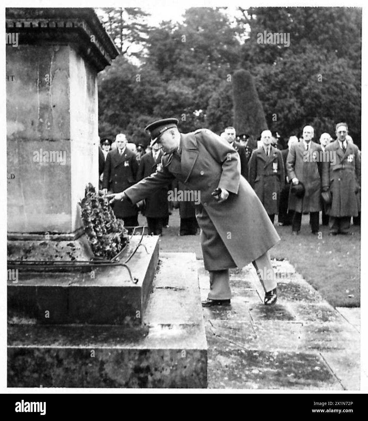 War memorial base Cut Out Stock Images & Pictures - Alamy