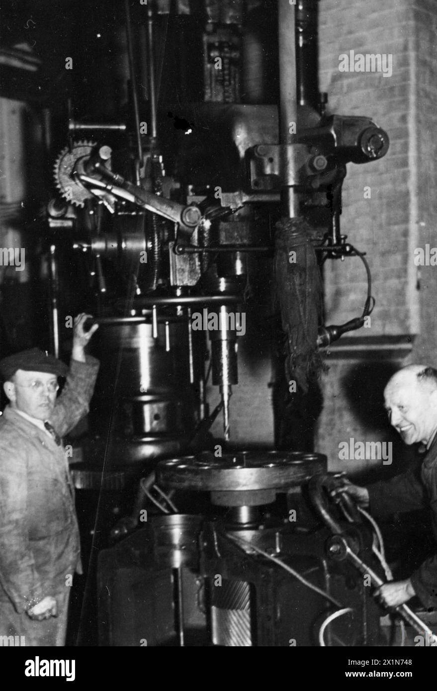 Old main engine in hi-res stock photography and images - Alamy