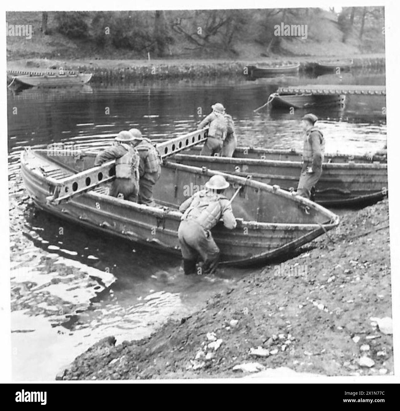 CORRESPONDENTS VISIT ROYAL ENGINEERS TRAINING BATTALION - A floating ...