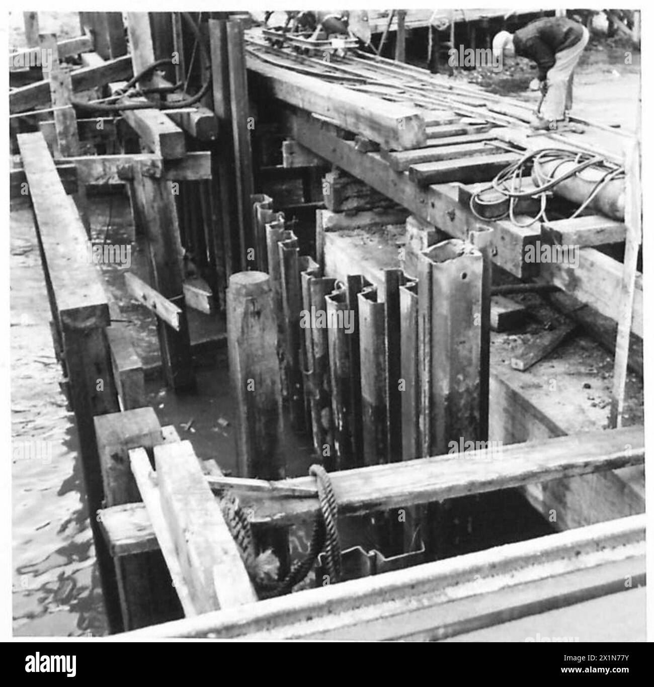 Construction piling Black and White Stock Photos & Images - Alamy