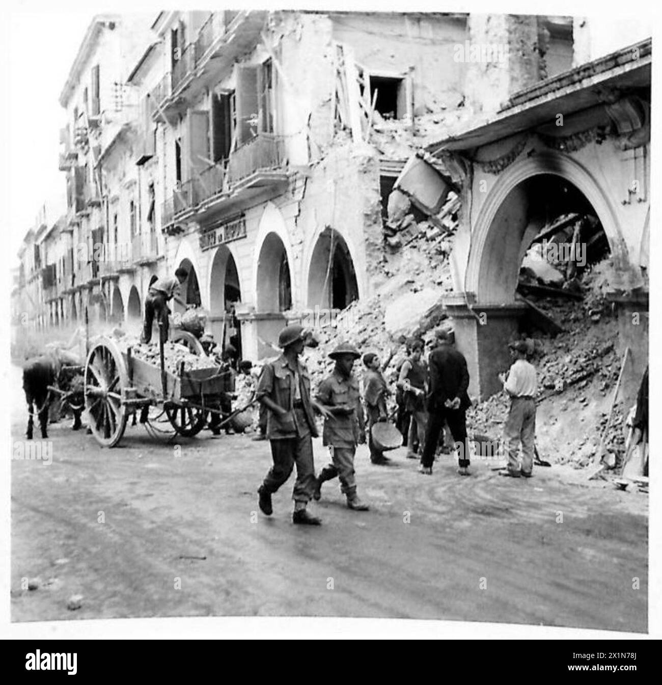 INVASION OF ITALY : FIFTH ARMY FRONT BRITISH TROOPS ON THE PLAIN OF ...