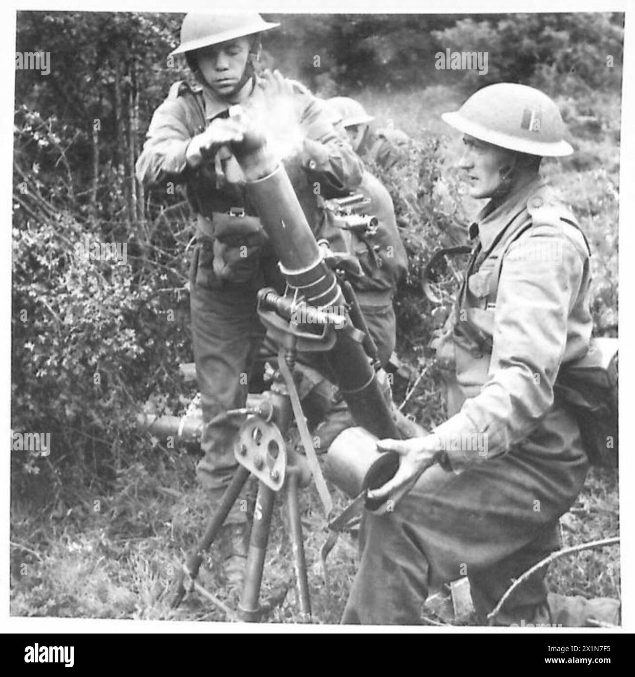 3 inch trench mortar hi-res stock photography and images - Alamy