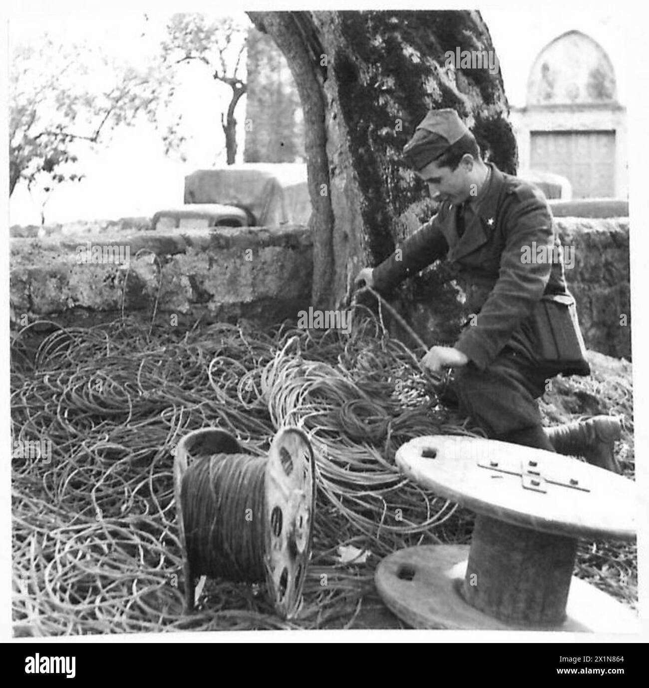 Italian soldier help Cut Out Stock Images & Pictures - Alamy