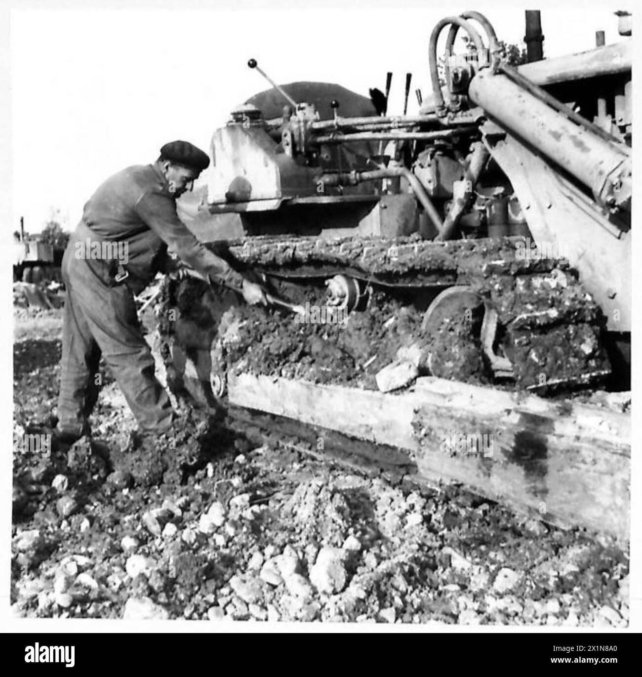 ITALY : EIGHTH ARMYNEW ZEALAND TROOPS ADVANCE OVER SANGRO RIVER - A New ...