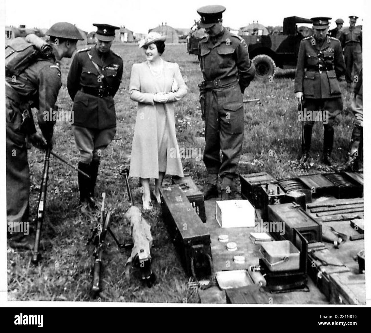 THE KING AND QUEEN AND QUEEN MARY VISIT GUARDS ARMOURED DIVISION - The ...