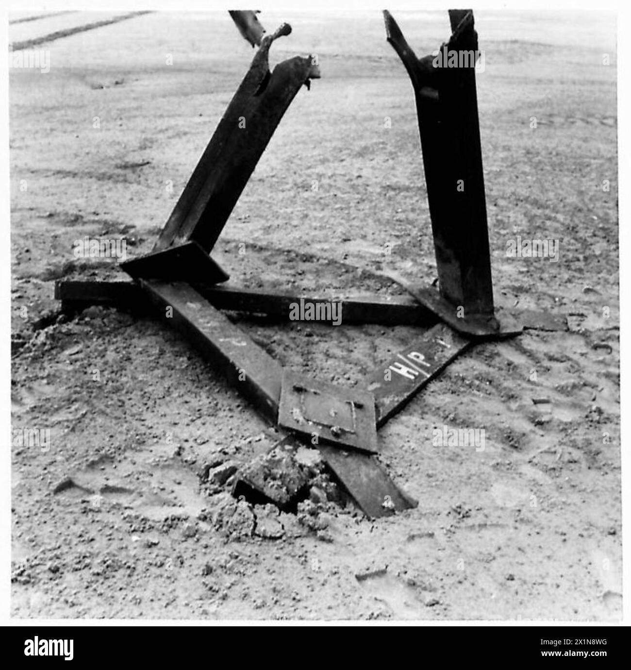 SPECIAL ASSIGNMENT FOR 79TH ARMOURED DIVISIONFLAIL TANKS - 75 mm Shot ...