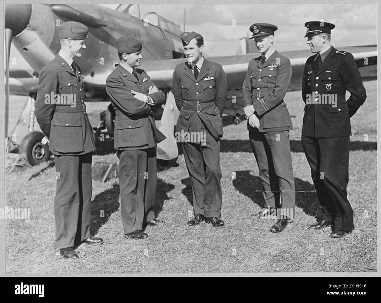 Battle of britain pilots 1940 hi-res stock photography and images - Alamy