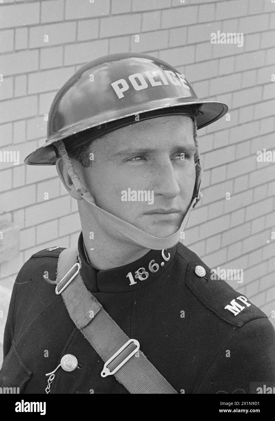 Official photograph - Police constable Stock Photo - Alamy