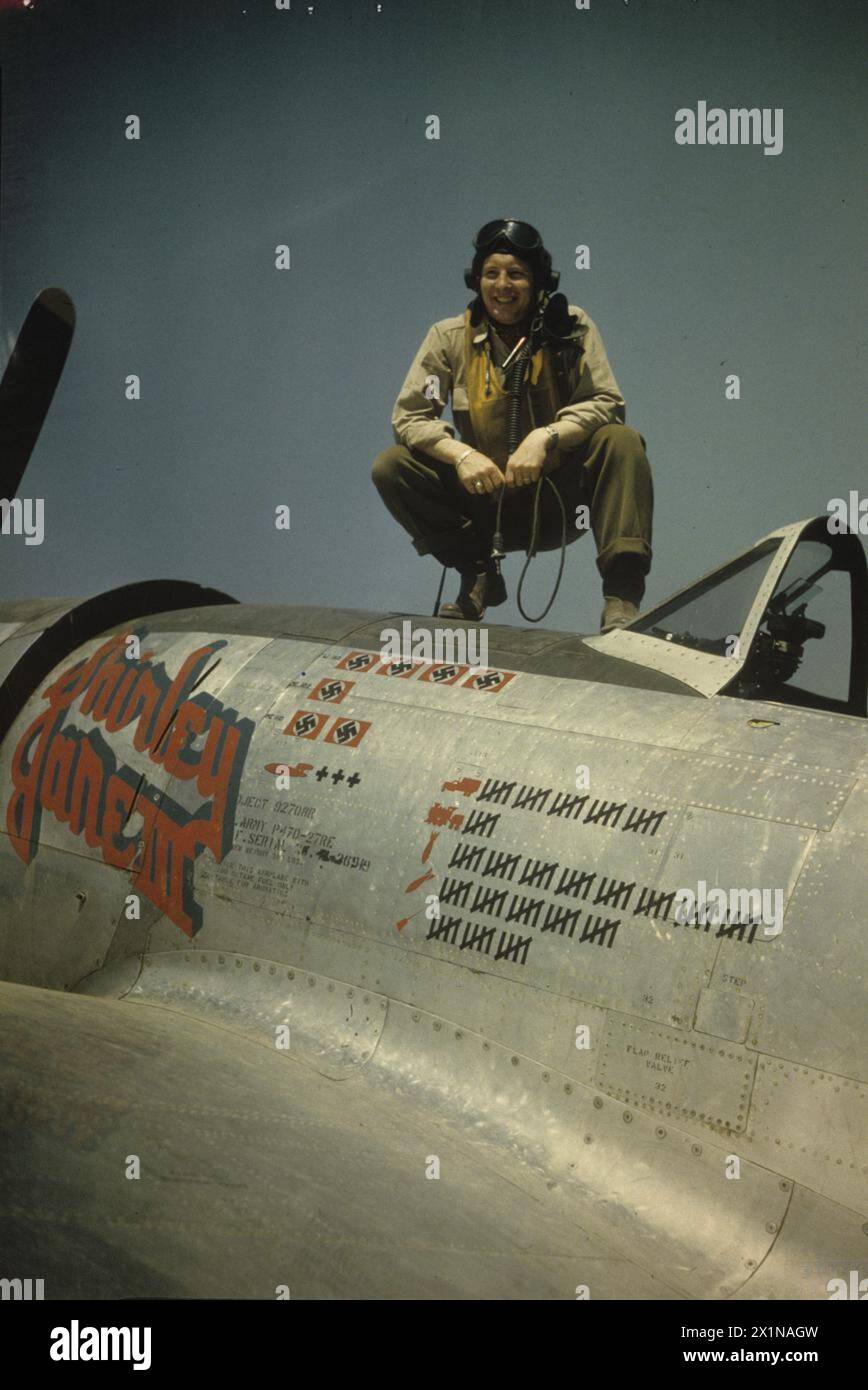 UNITED STATES NINTH AIR FORCE IN BRITAIN, 1942-1945 - Captain Edwin O ...