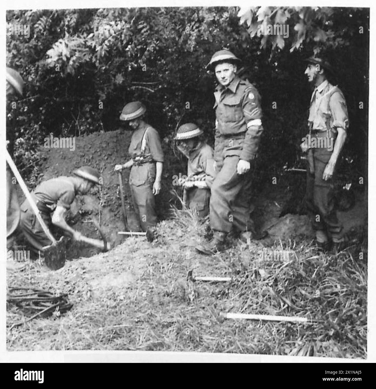 Defensive coordination Black and White Stock Photos & Images - Alamy