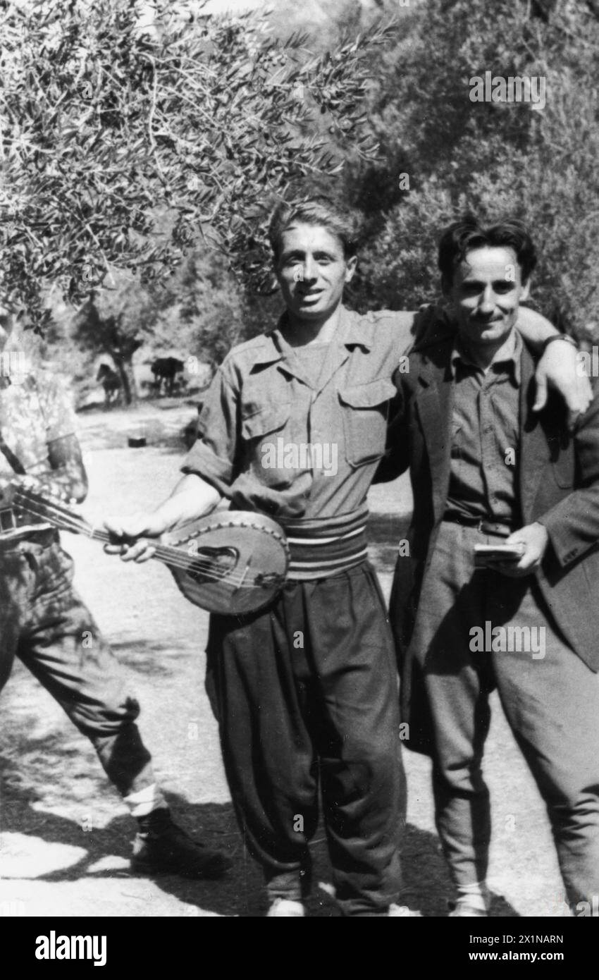 Special operations executive 1944 hi-res stock photography and images ...