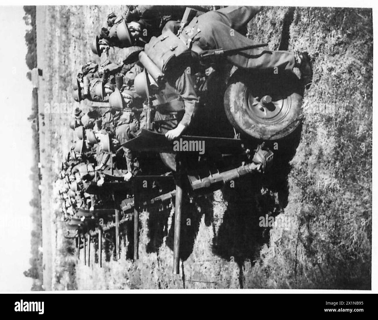 British soldiers artillery Cut Out Stock Images & Pictures - Alamy