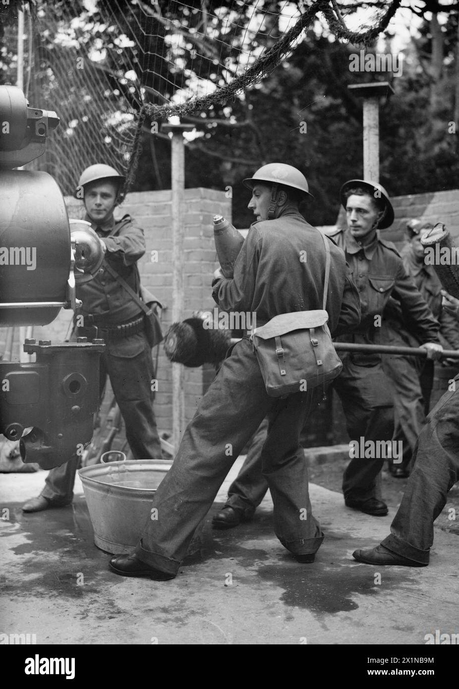 ANTI-INVASION DEFENCES IN BRITAIN DURING THE SECOND WORLD WAR - A shell ...