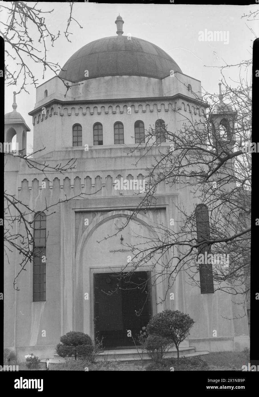 MOSQUES IN GREAT BRITAIN: ISLAMIC ARCHITECTURE IN THE UK, c 1945 - A ...