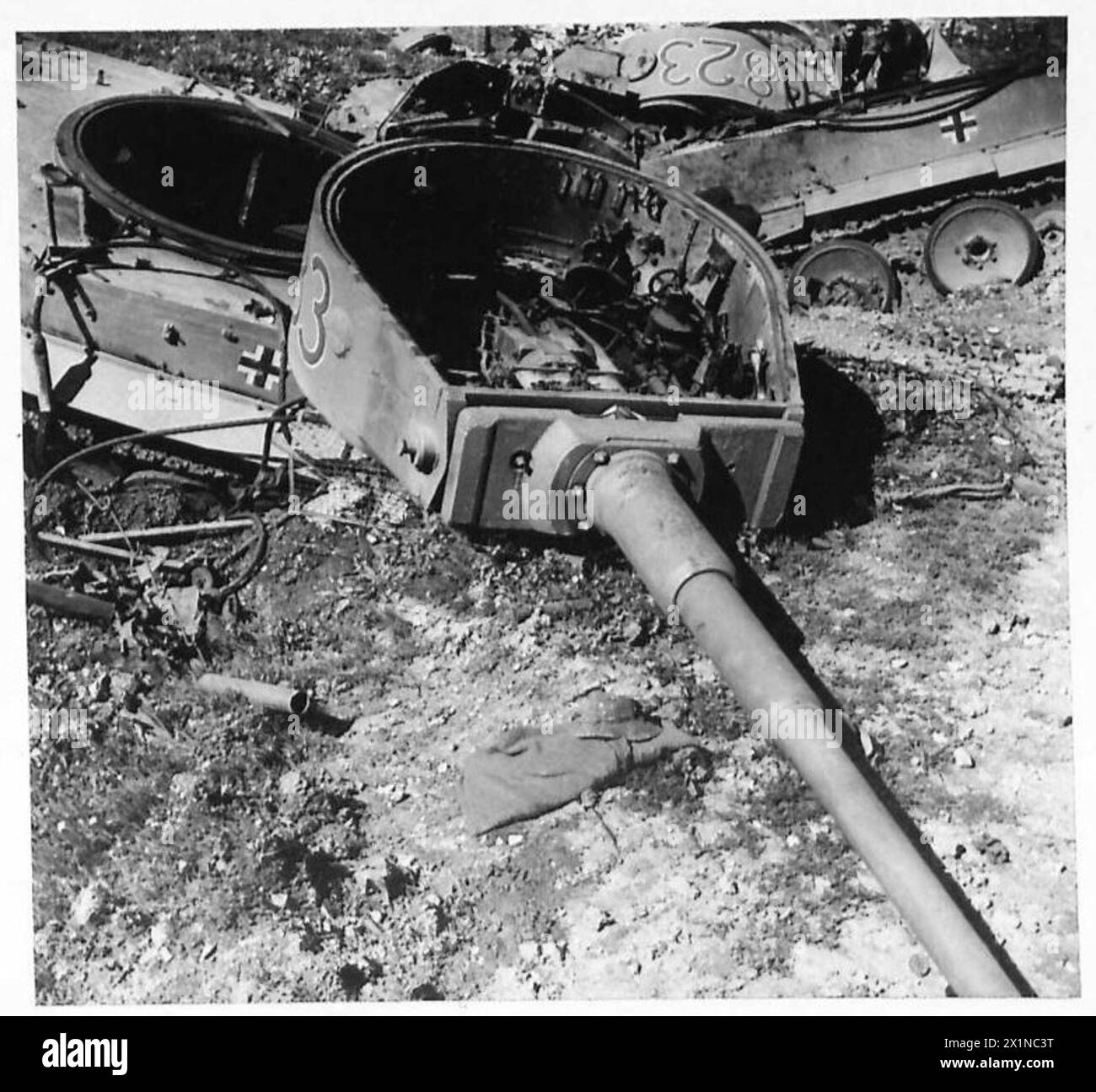 6 ton tanks hi-res stock photography and images - Alamy