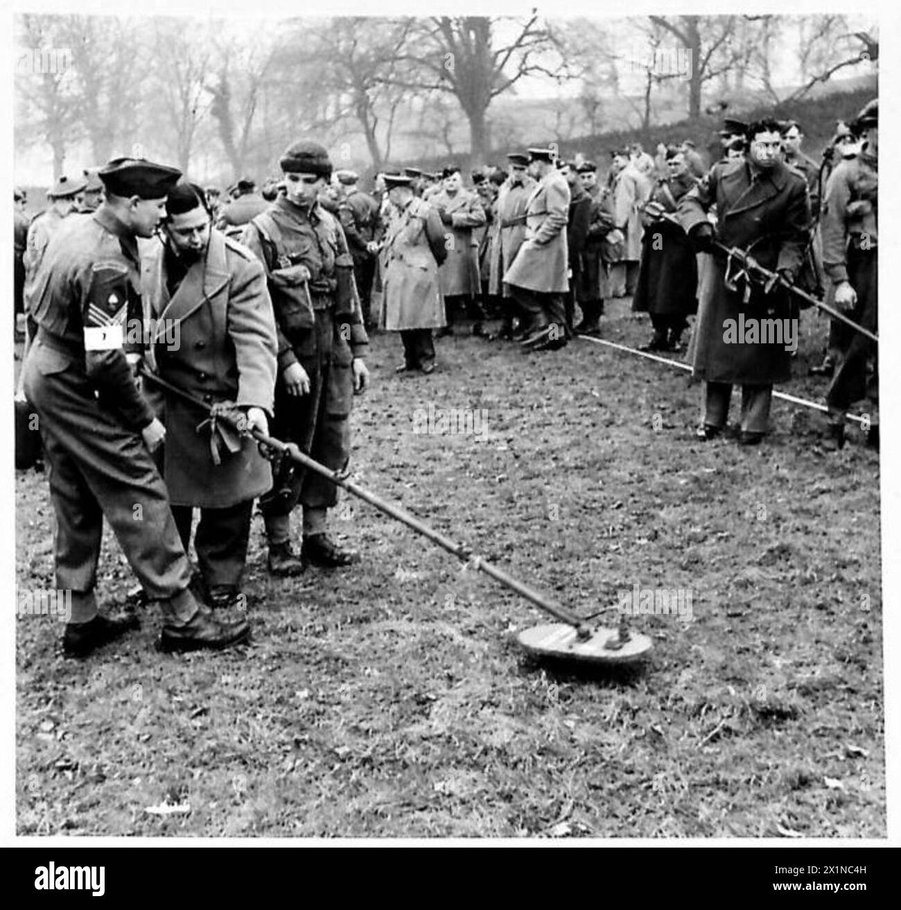 WESTERN COMMAND WAR CORRESPONDENTS VISIT TO THE ROYAL ENGINEERS ...