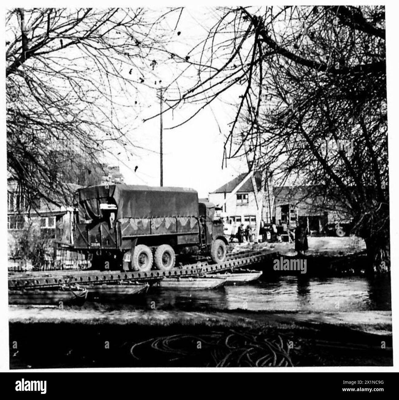 Bridge exercise pontoon hi-res stock photography and images - Alamy