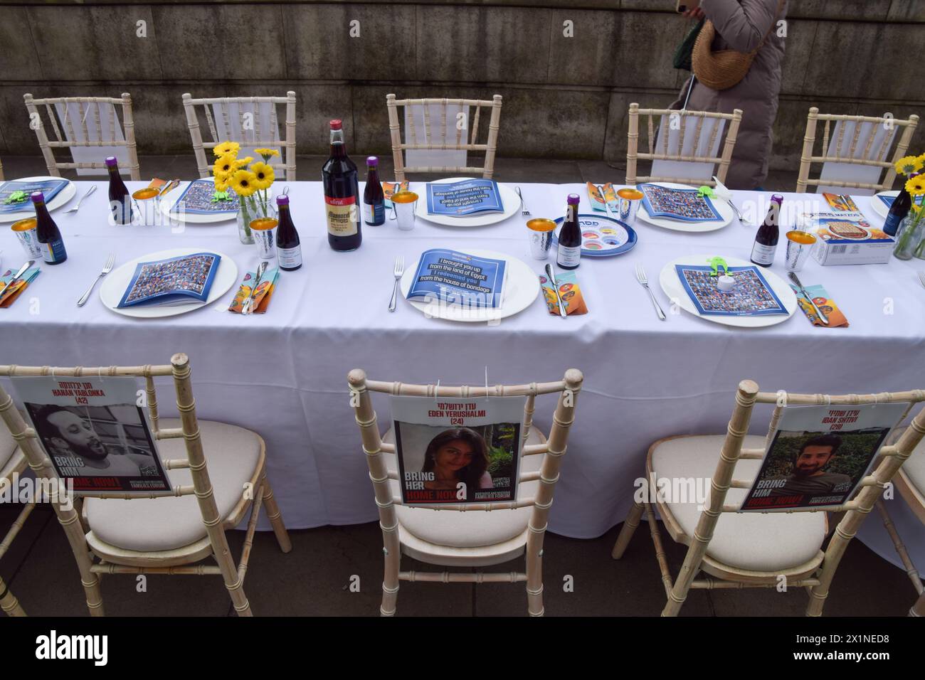 London, UK. 17th April 2024. Pro-Israel campaigners set up a Passover ...