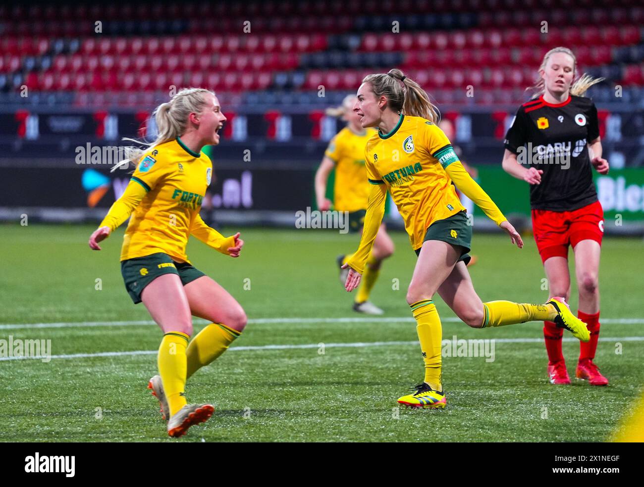 ROTTERDAM - Tessa Wullaert of Fortuna Sittard V1 celebrates the 0-2 ...