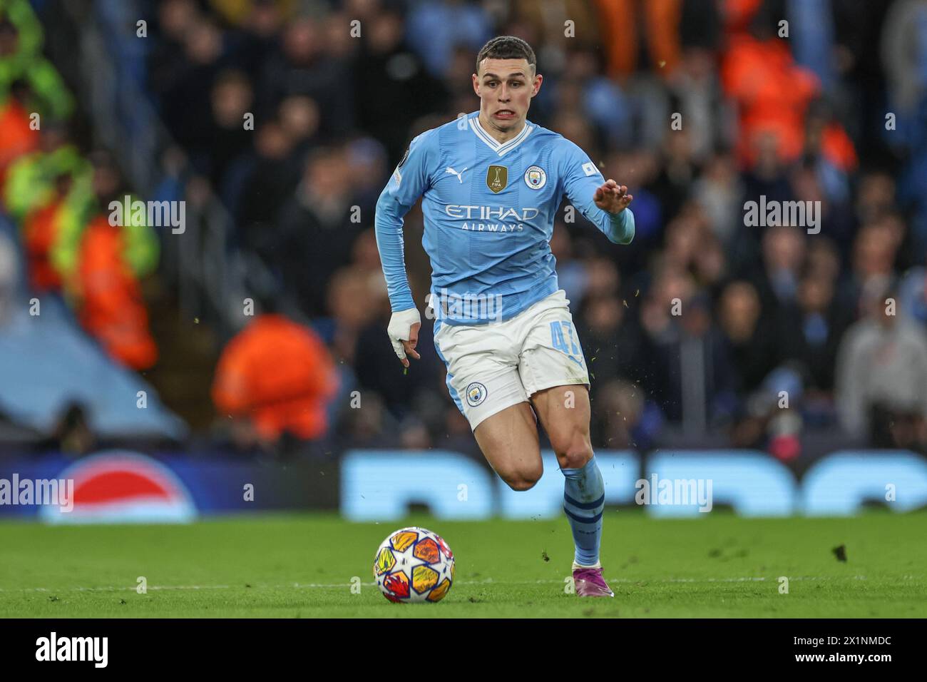 Champions league final ball 2024 hi-res stock photography and images ...