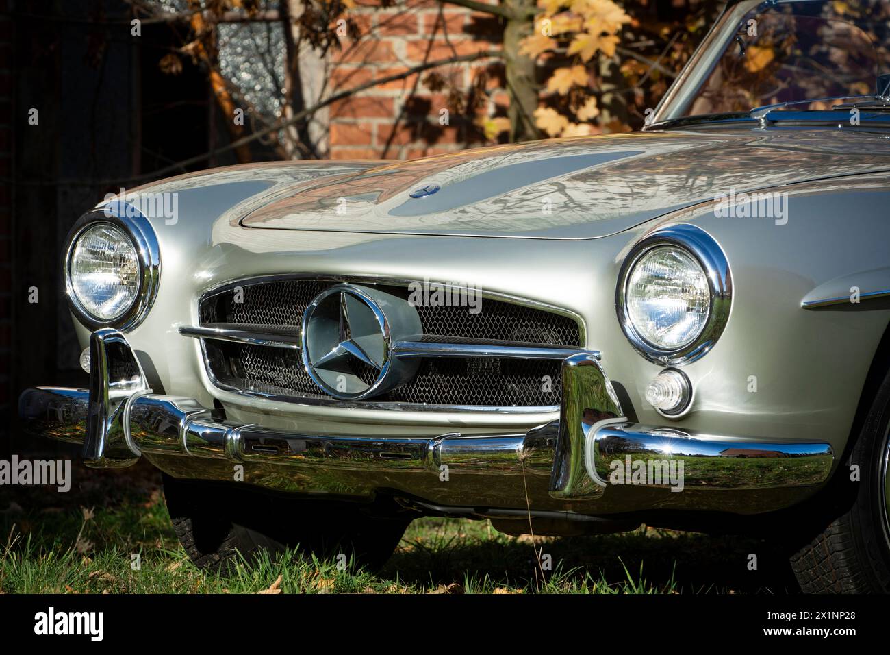 Front von einem MB 190SL Stock Photo - Alamy