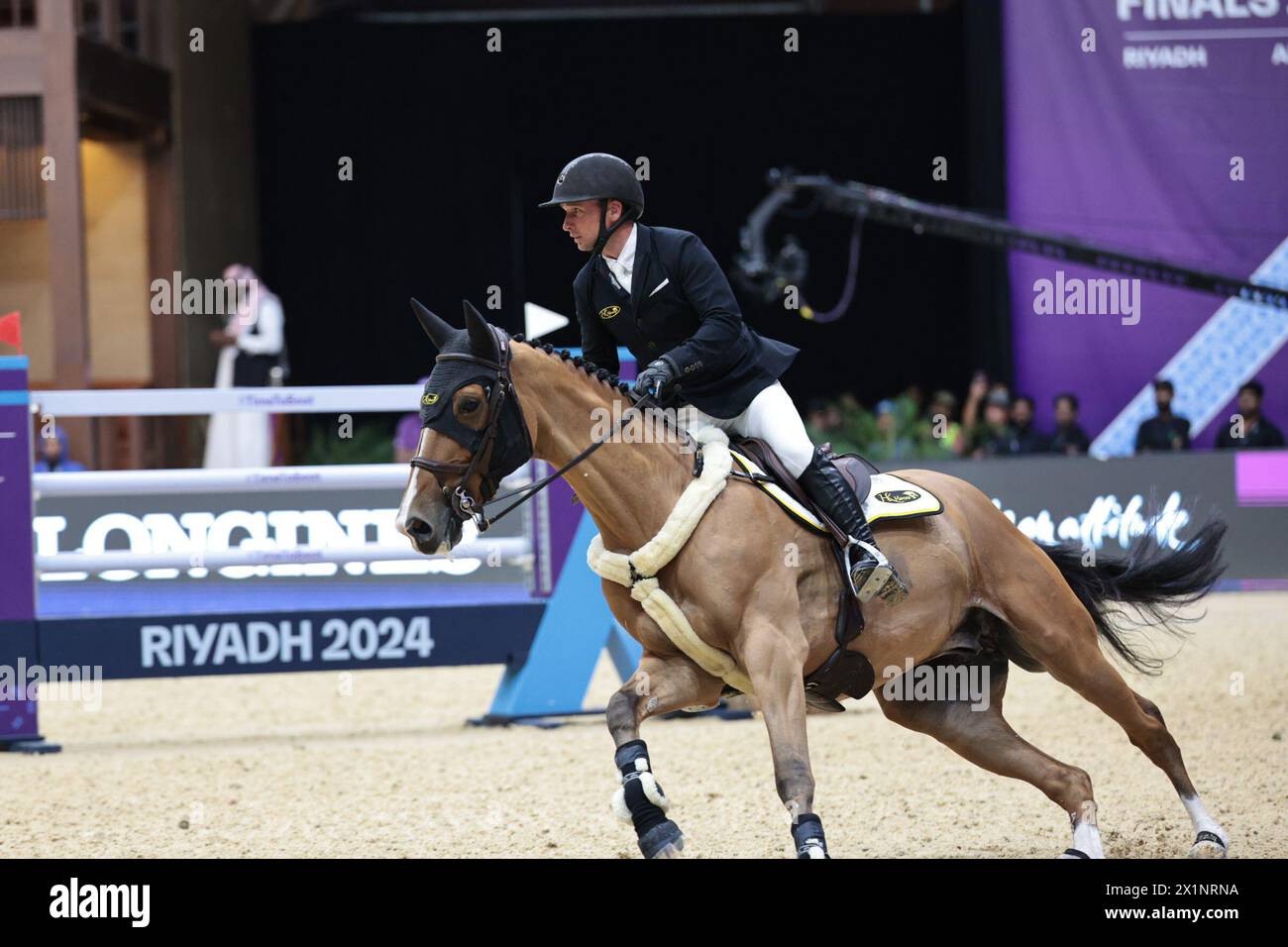 Richard Howley of Ireland with Equine America Consulent de Prelet Z ...