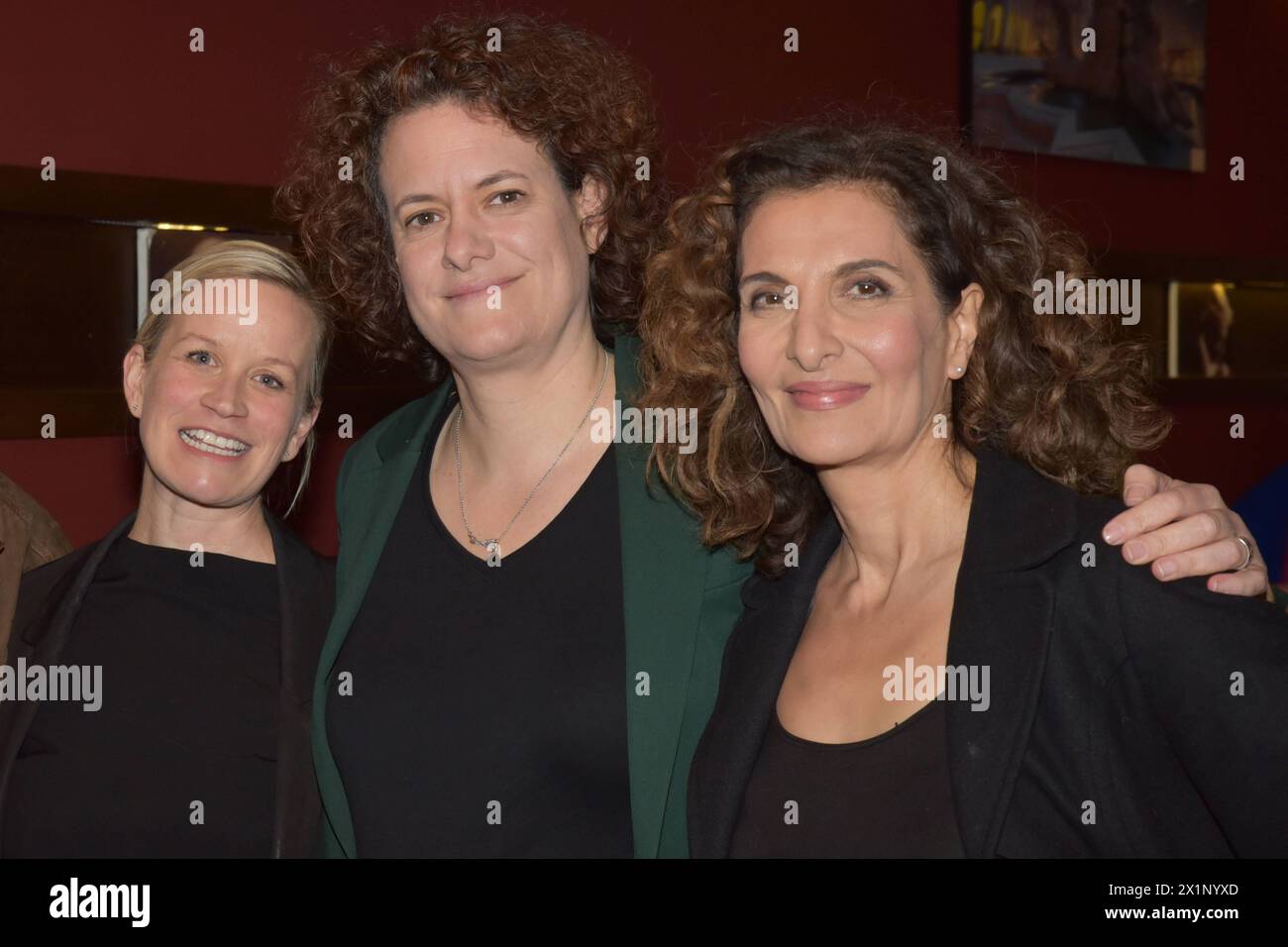 Ines Kratzmüller, Kat Rohrer, Regie, Proschat Madani, What A Feeling ...