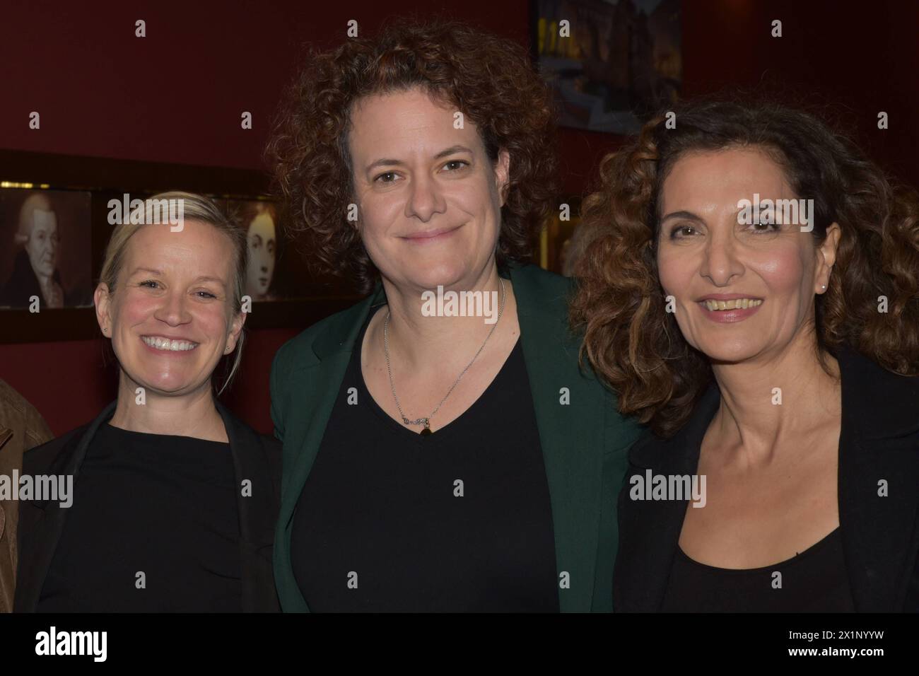 Ines Kratzmüller, Kat Rohrer, Regie, Proschat Madani, What A Feeling ...