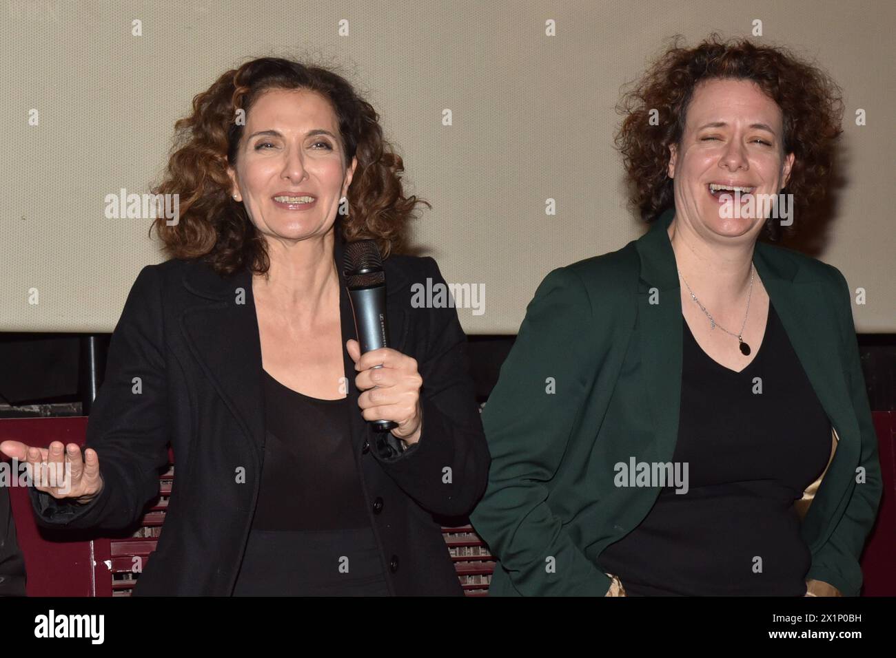 Ines Kratzmüller, Proschat Madani, Kat Rohrer, Regie, What A Feeling ...