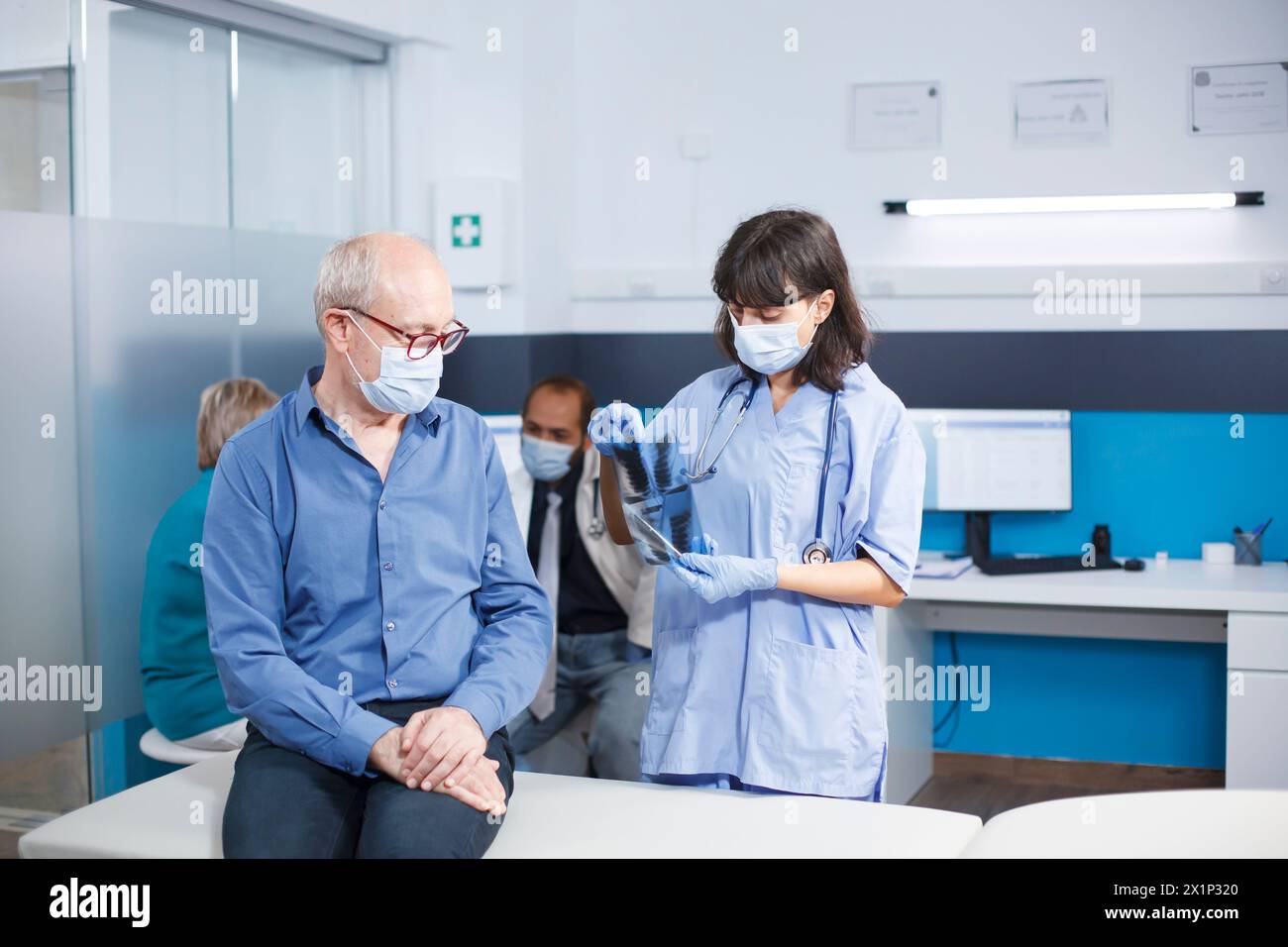 During coronavirus epidemic, nurse practitioner grasps CT scan data ...