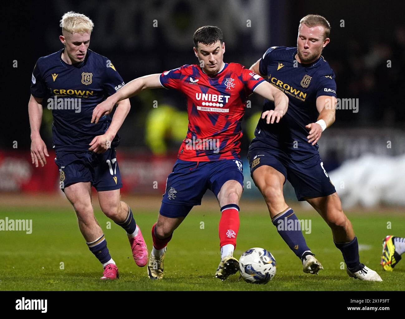Dundee's Luke McCowan, Rangers' Tom Lawrence and Dundee's Curtis Main ...