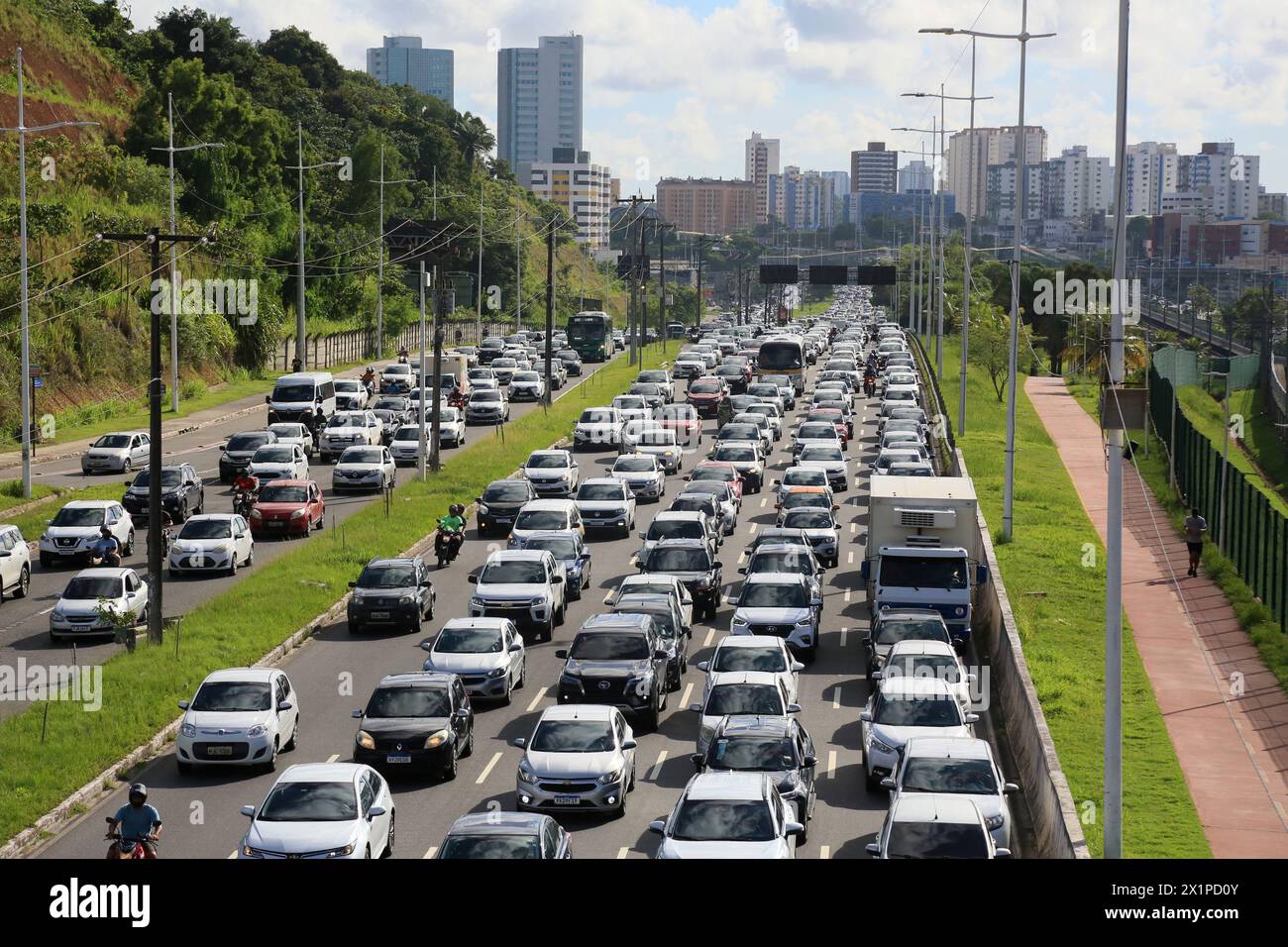 salvador, bahia, brazil - february 29, 2024: view of vehicle movement ...
