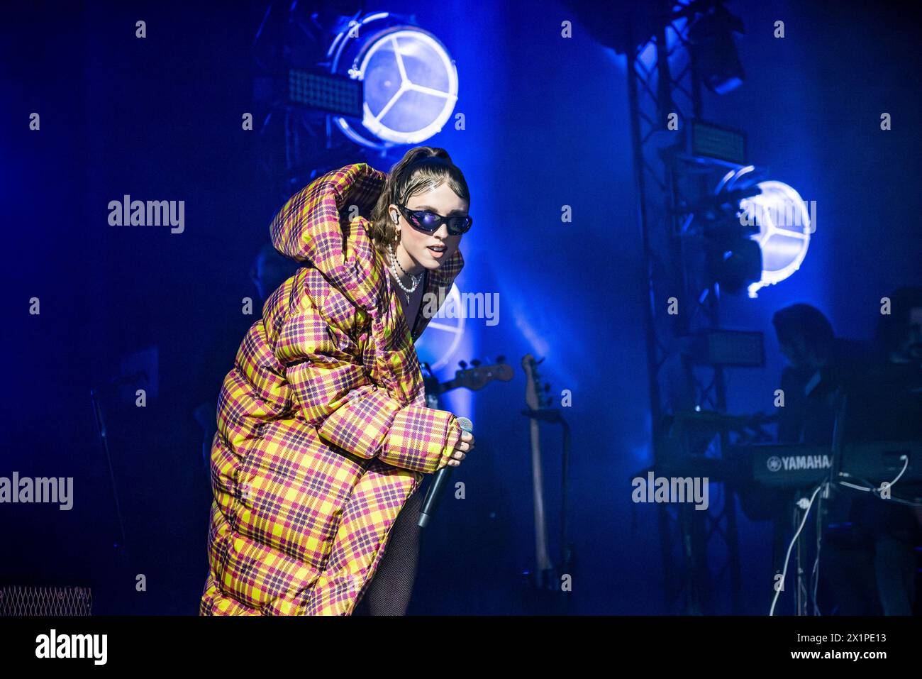 Italian singer Music Concert - Angelina Mango - Pare una pazzia ...