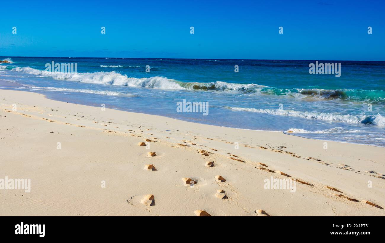 Horseshoe Bay Beach and Deep Bay Beach in Hamilton, Bermuda Stock Photo ...