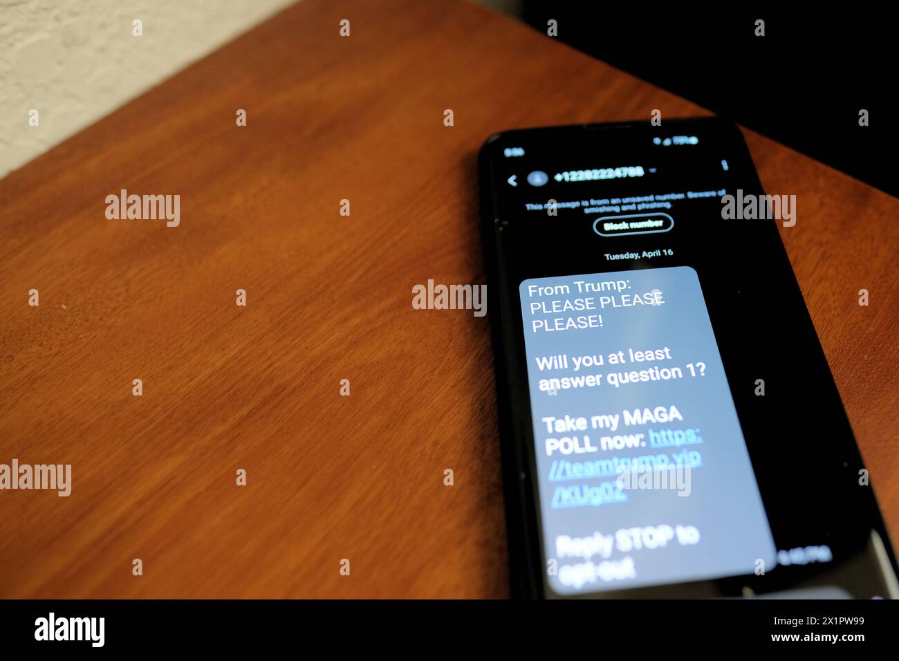 Cell phone text message from the Donald Trump 2024 campaign for ...