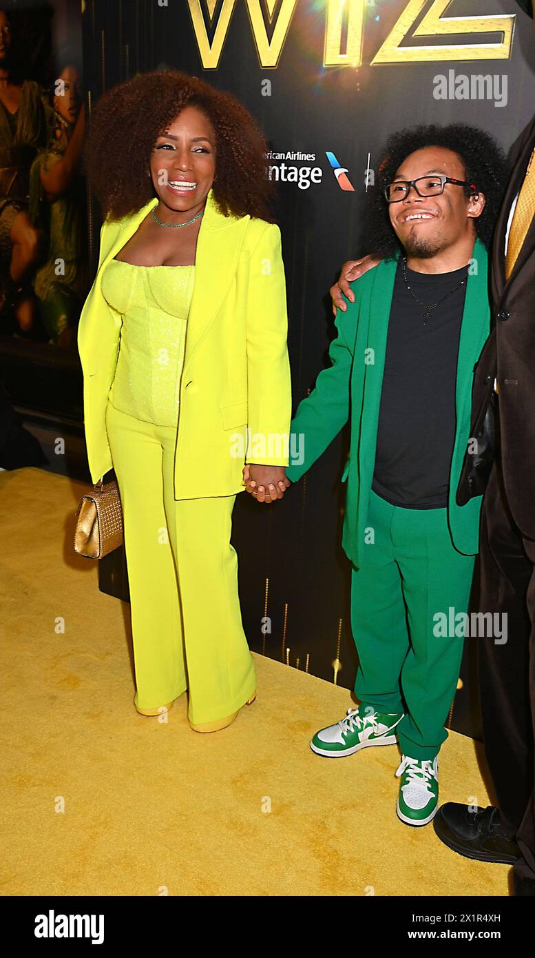 Stephanie Mills And Wiz Hi Res Stock Photography And Images Alamy