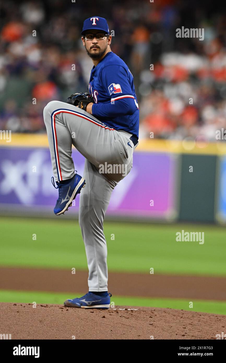 Texas Rangers pitcher Dane Dunning (33) during the MLB baseball game ...