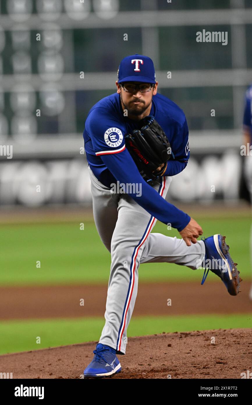 Texas Rangers pitcher Dane Dunning (33) in the bottom of the third ...
