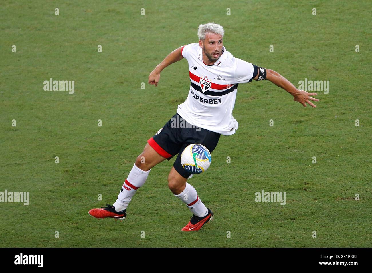 Rio de Janeiro, Brazil. 17th Apr, 2024. Jonathan Calleri of Sao Paulo ...