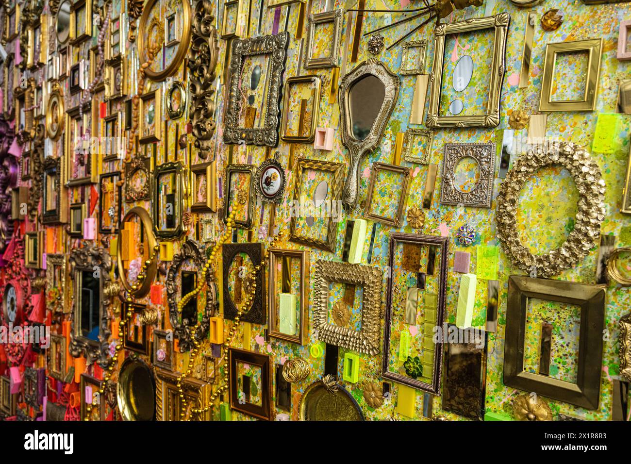 Mixed media installation art hi-res stock photography and images - Alamy