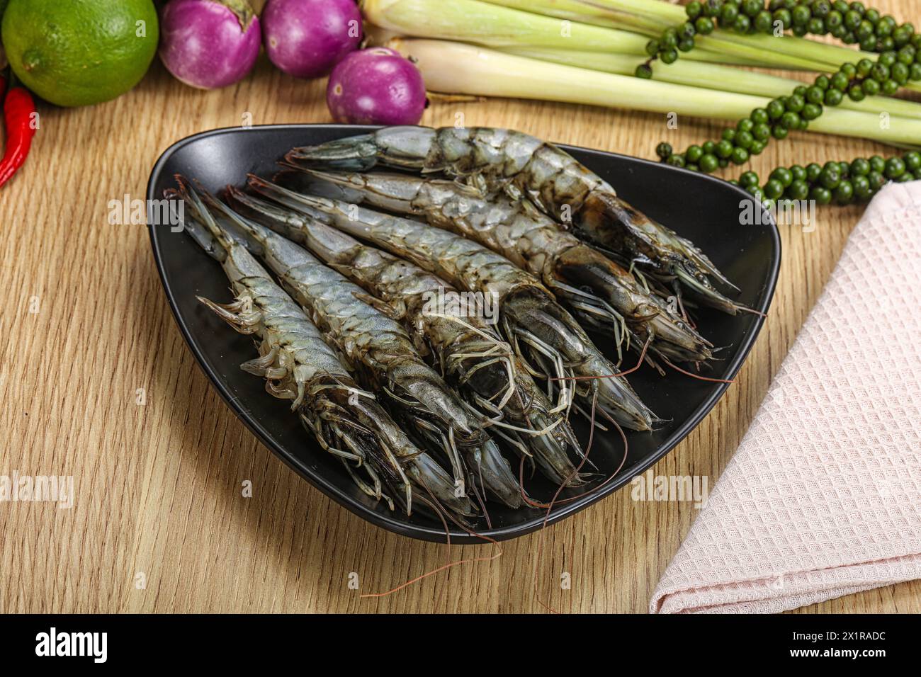 Fresh raw uncooked big tiger prawn Stock Photo - Alamy