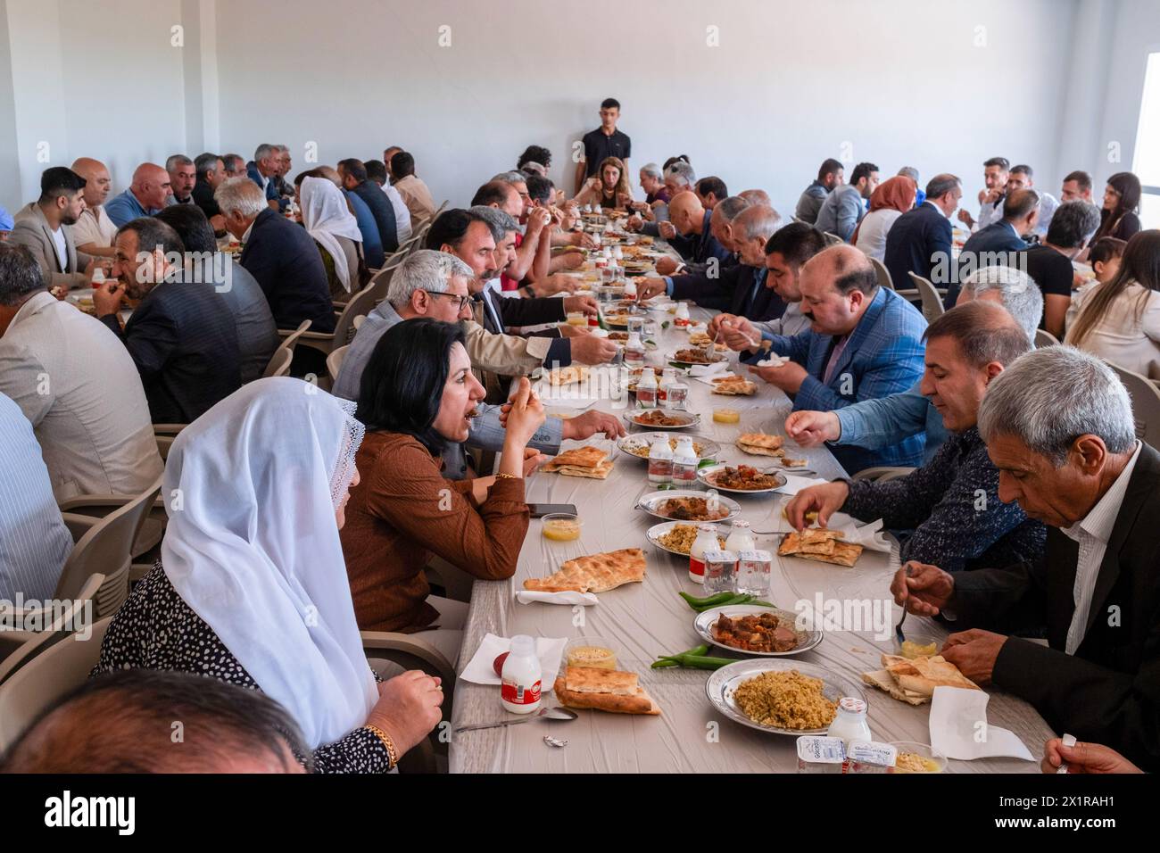 Kurdish traditions hi-res stock photography and images - Alamy