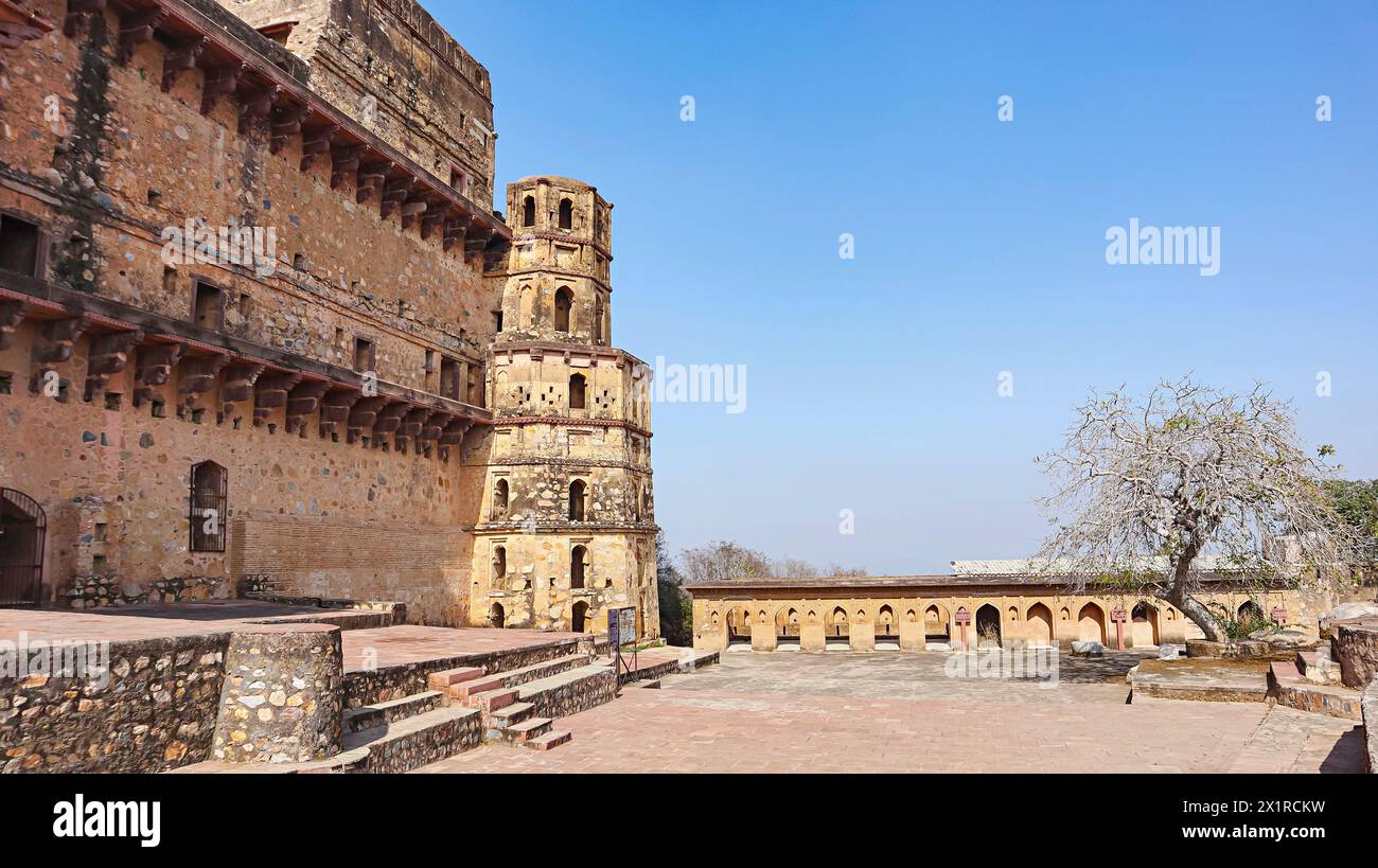 Garh kundar palace hi-res stock photography and images - Alamy