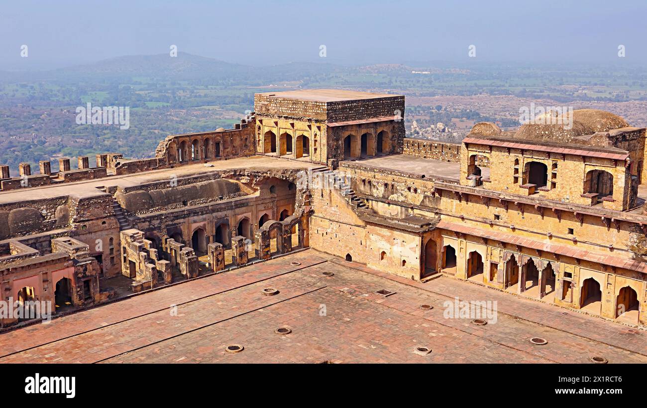 Garh kundar palace hi-res stock photography and images - Alamy