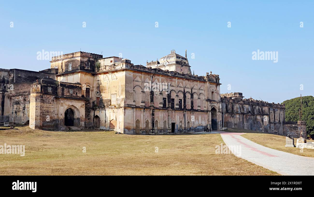 the Main Palace View of Samthar Fort, Jhansi, Uttar Pradesh, India ...
