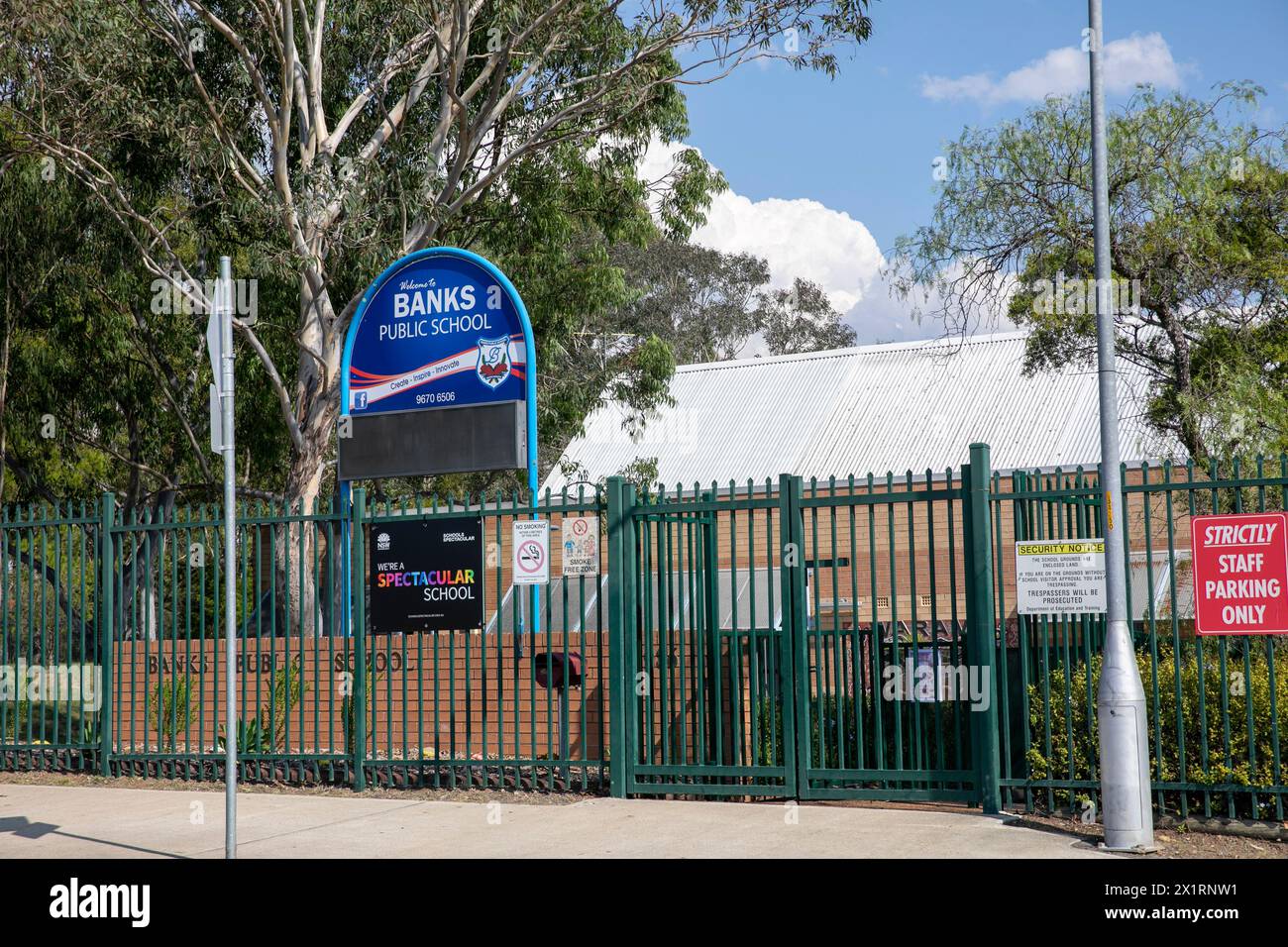 Primary school st hi-res stock photography and images - Alamy