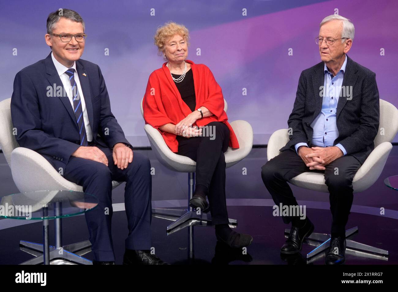 Roderich Kiesewetter, Gesine Schwan und Heinrich von Pierer in der ARD ...